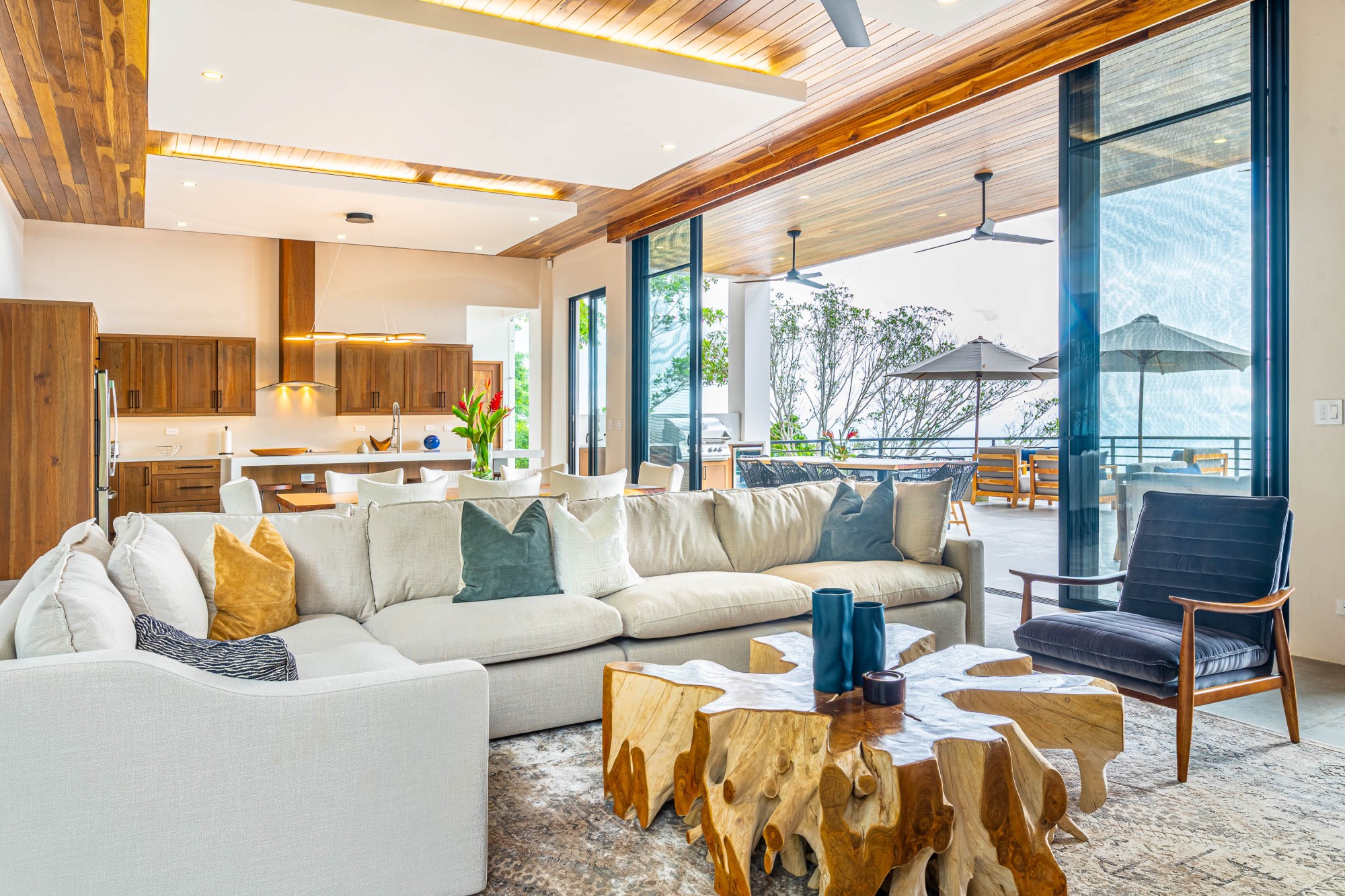 Internova Experiences - Casa Amigos